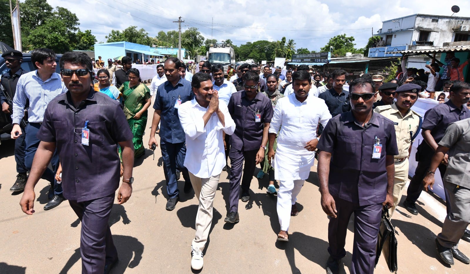 Upset with Cabinet colleagues, Andhra CM Jagan Mohan warns few may be dropped - The South First