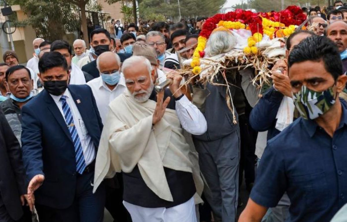 Prime Minister Narendra Modi's mother Heeraben passes away at 100 ...