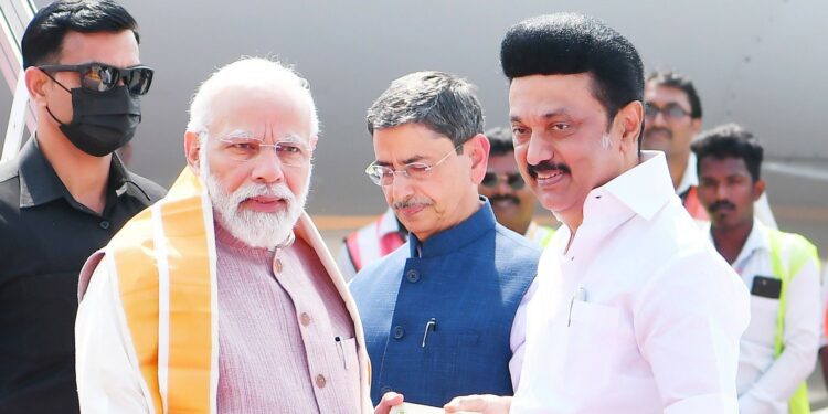 Unlike his Telangana counterpart, MK Stalin shows camaraderie with PM ...