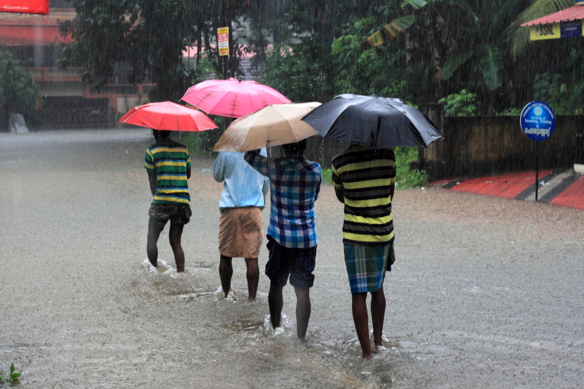 Heavy rainfall predicted in Karnataka coast for next 10 days; NDRF ...