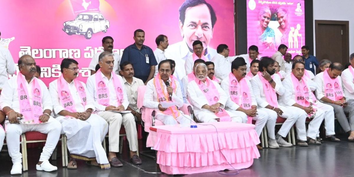 Telangana polls: Eyes set on dominant castes, KCR fields 40 Reddys, 11 ...