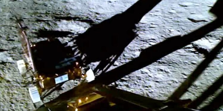 ISRO puts Chandrayaan-3 rover Pragyan to 'sleep'. This is what it means ...