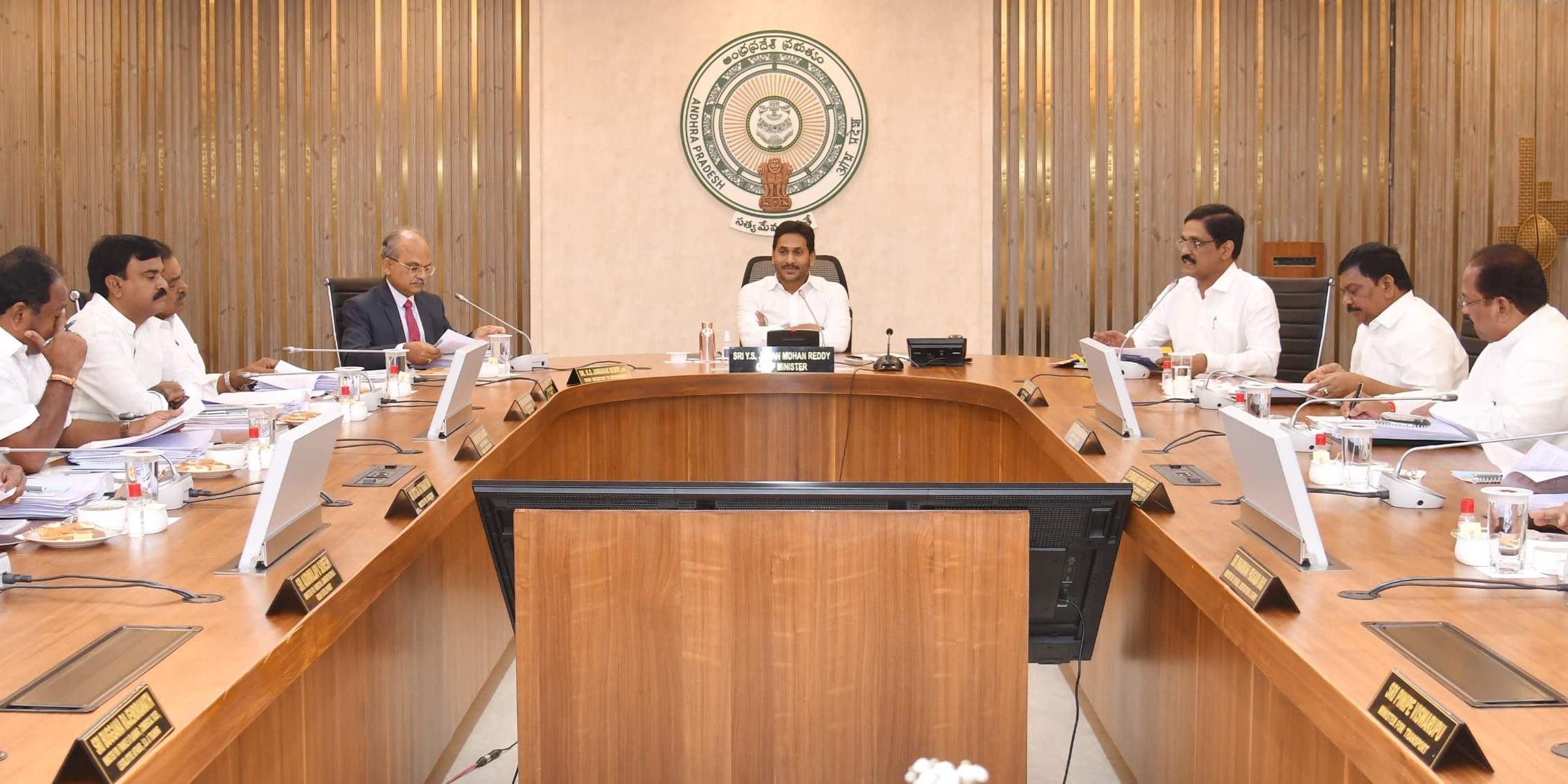 Andhra Pradesh Cabinet okays taking up comprehensive caste survey - The South First