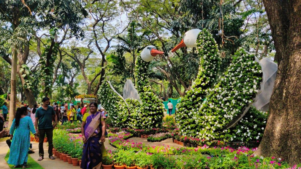 Valentine's Day: Love in full bloom at Semmozhi Poonga