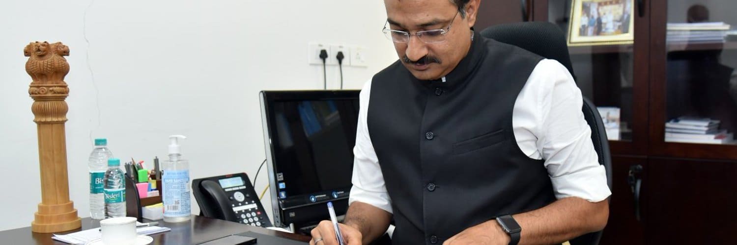 EC bars Andhra Pradesh govt's ward, village volunteers from executing duties - The South First